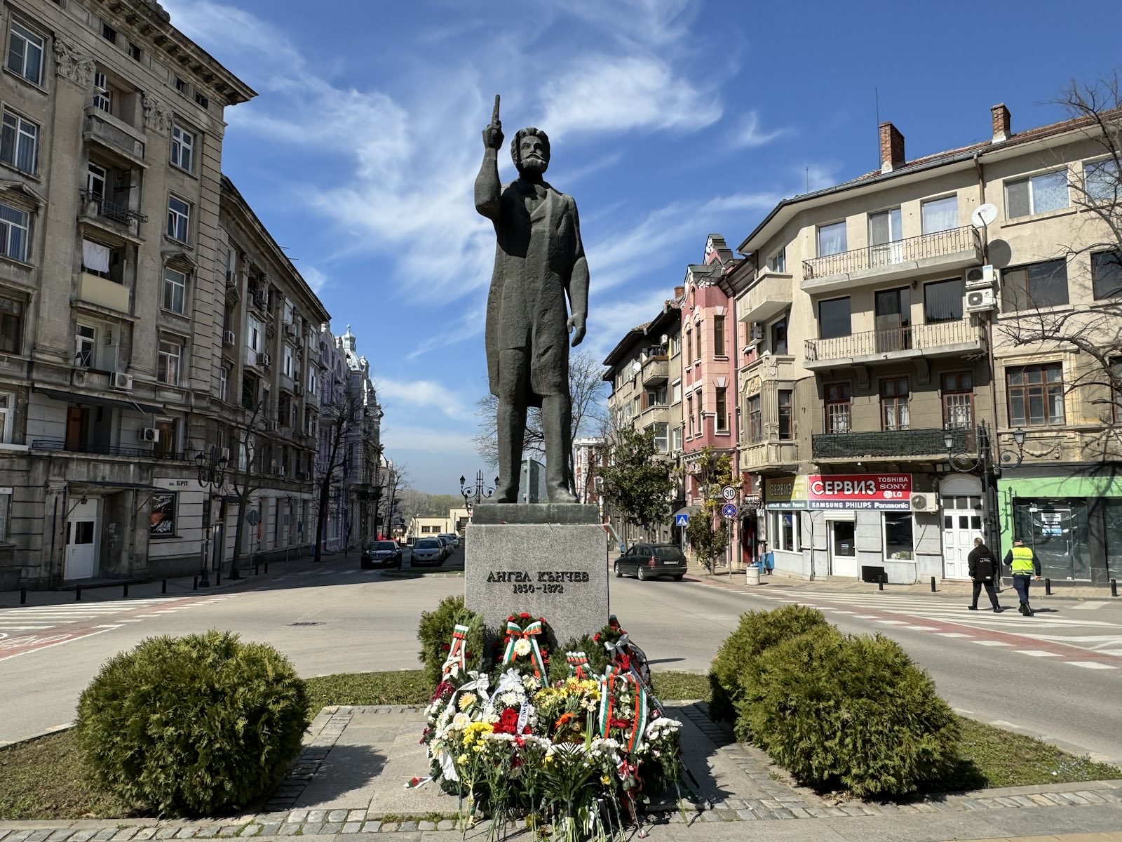 Ruse marked 152 years since the death of Angel Kanchev | Ruse Municipality