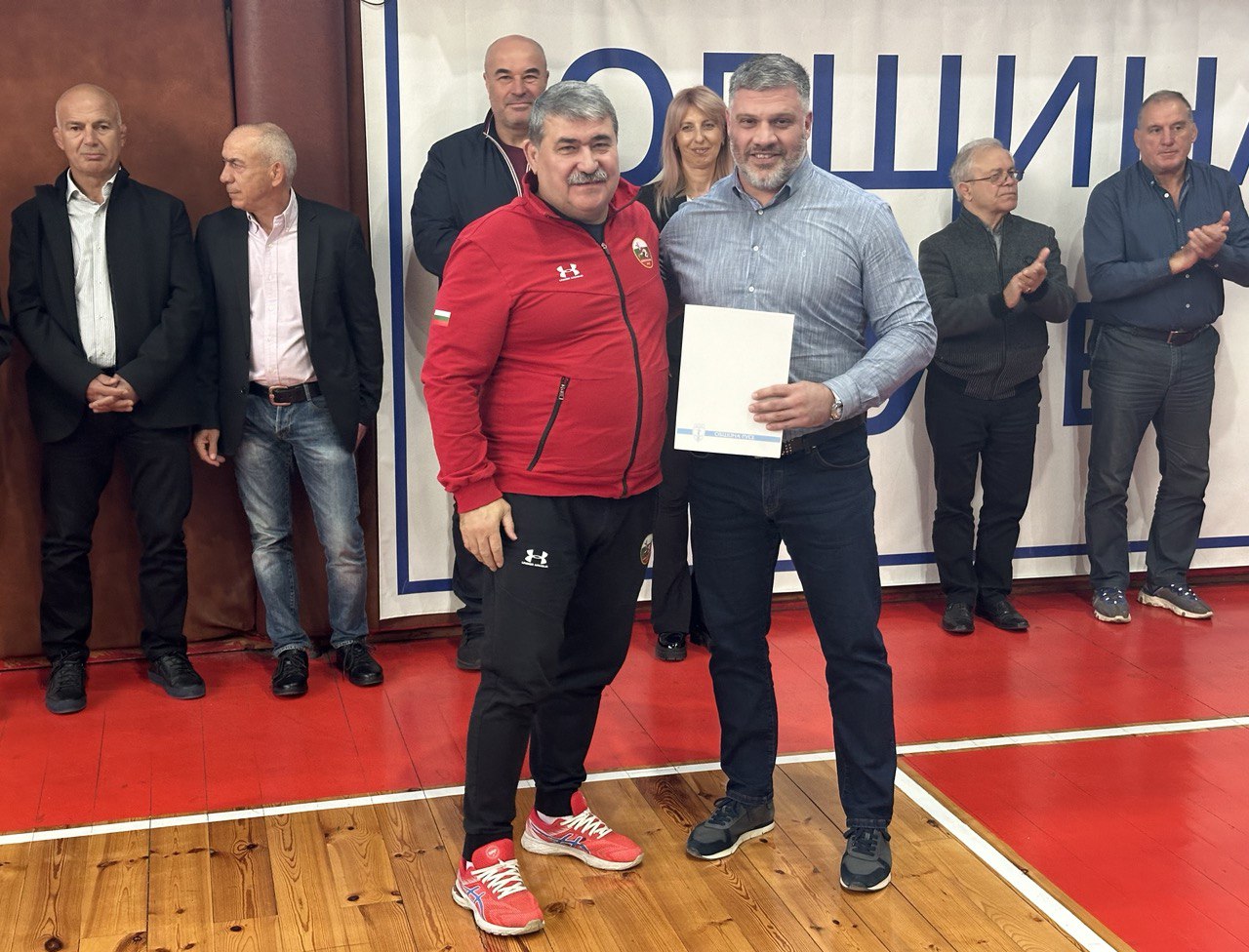 The best of the national freestyle wrestling team of Bulgaria with ...