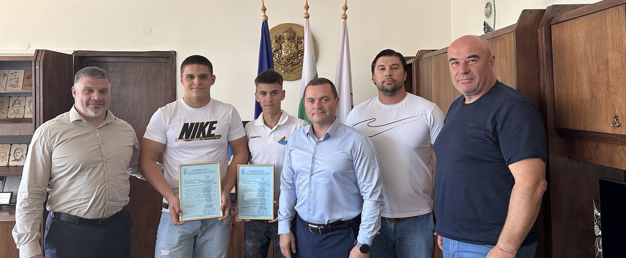 Пенчо Милков отличи Стефан Стефанов и Никола Димов за „Спортист на ...