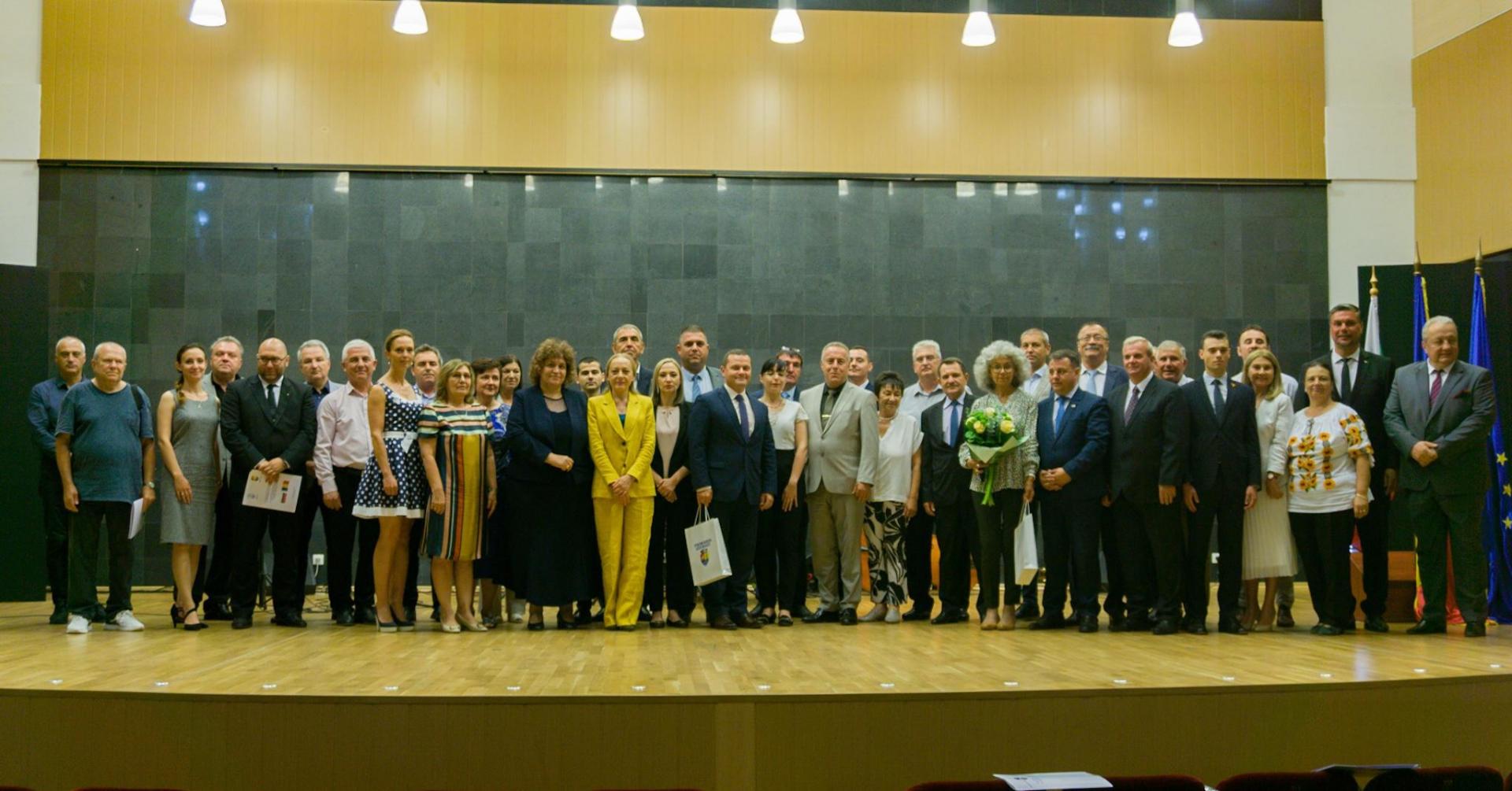 The municipal councils of Ruse and Giurgiu issued a declaration for ...