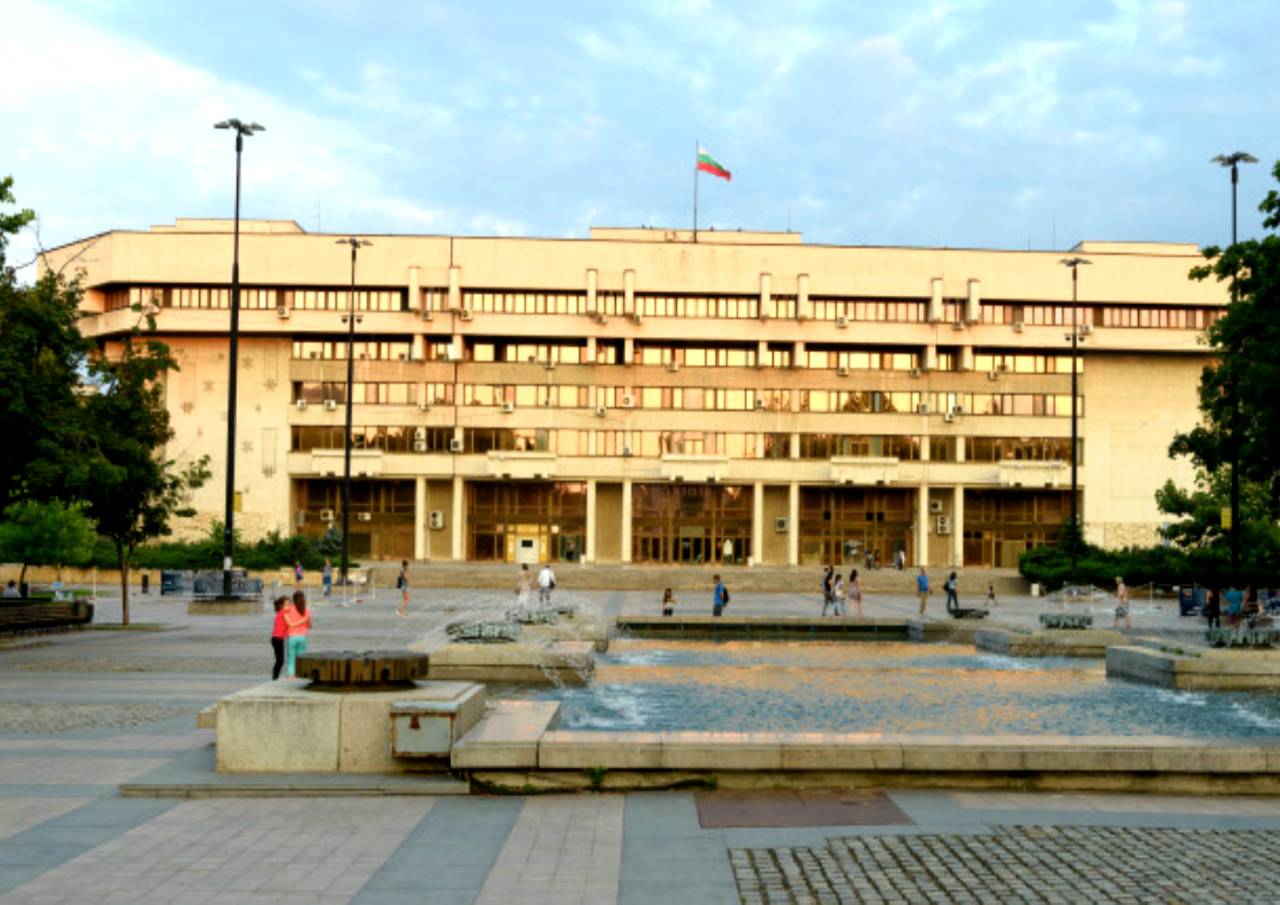 Община Русе отваря врати с нормално работно време | Община Русе